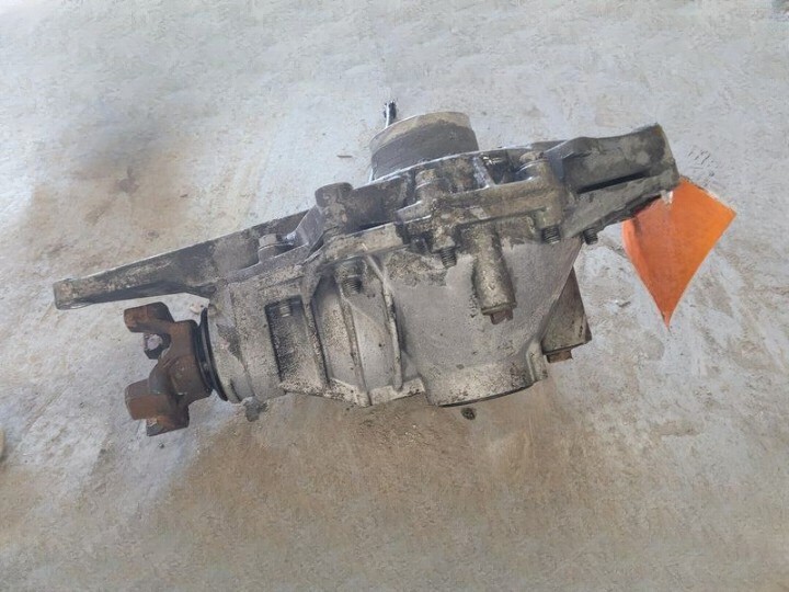 2002-2009 Chevy Trailblazer Front Axle Differential Carrier 3.73 Ratio ...