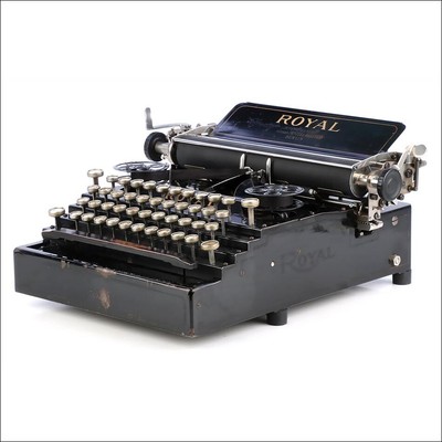 Typewriters - Royal Standard