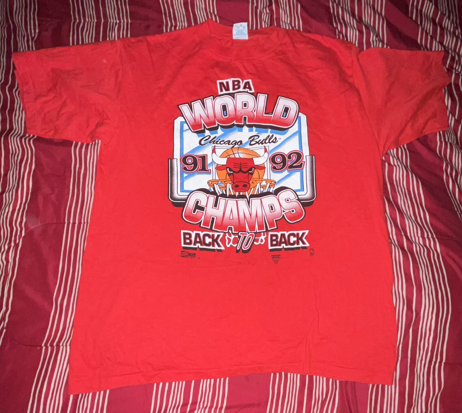 RARE 1992 Chicago Bulls back 2 Back Champs vintage t … - Gem