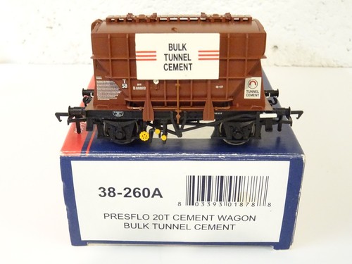 OO GAUGE BACHMANN BR PRESFLO 20T BULK TUNNEL CEMENT (SUPER DETAIL) 38 ...