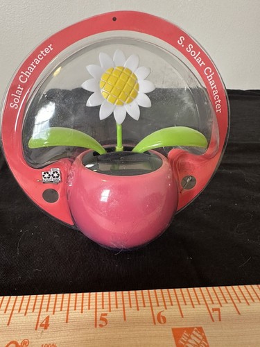 Solar Character Daisy Flower In A Pink Pot NEW | eBay