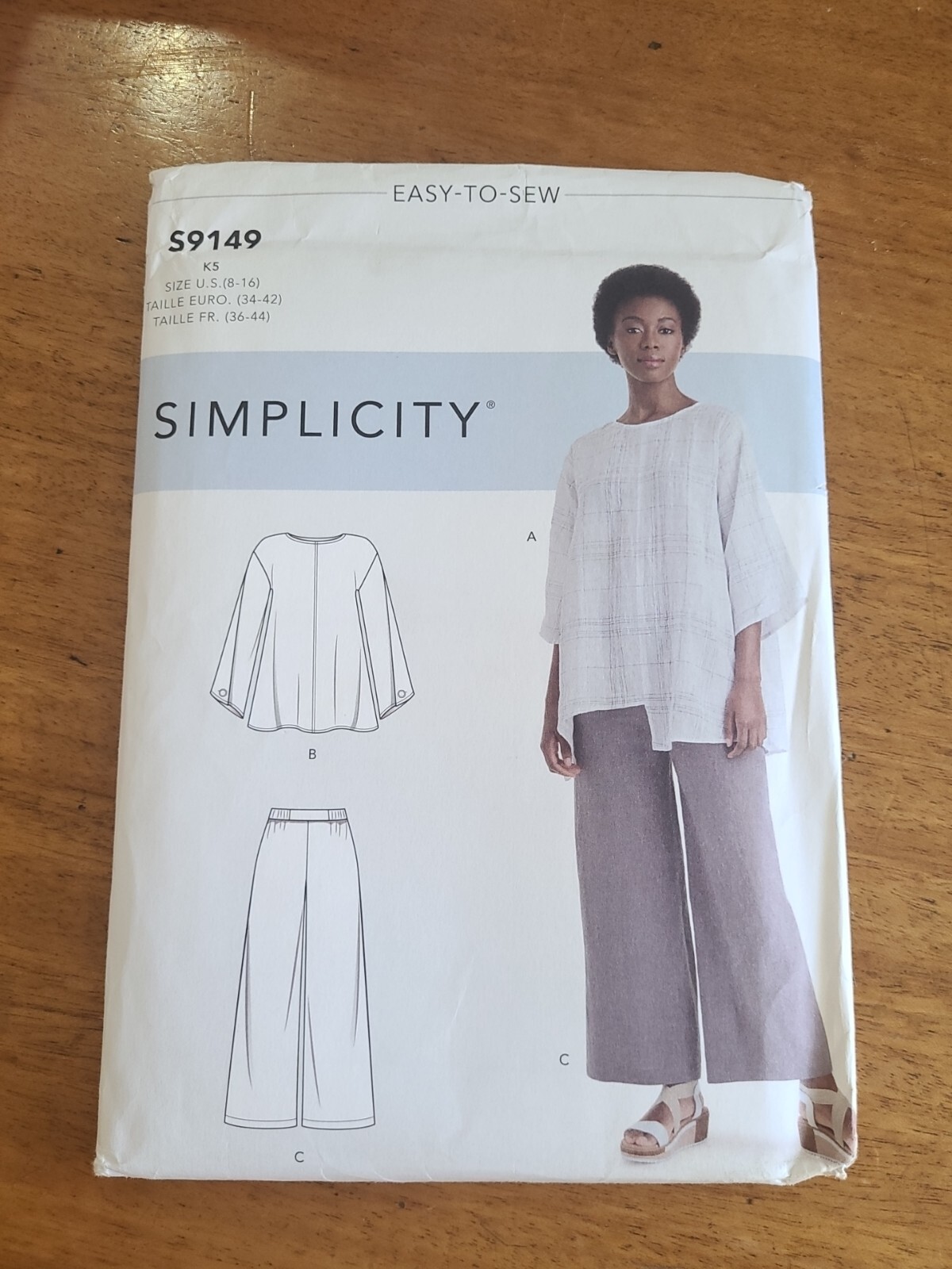 SIMPLICITY SEWING PATTERN 9149 MISSES 8-16 EASY LOOSE-FITTING TOP, PULL ...