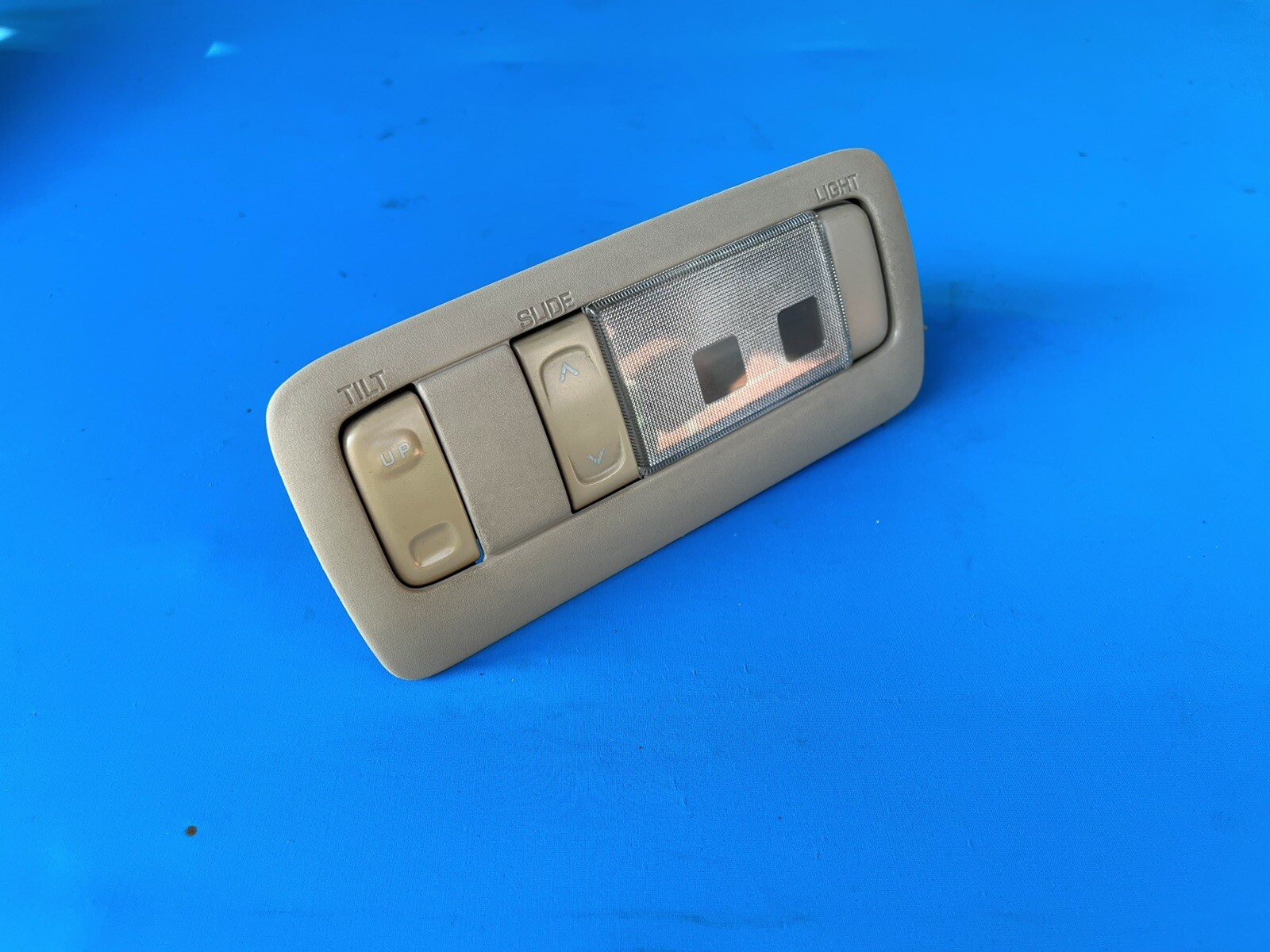 2001-2005 Lexus IS300 OEM Beige/Tan Sunroof Tilt Control Map Dome ...