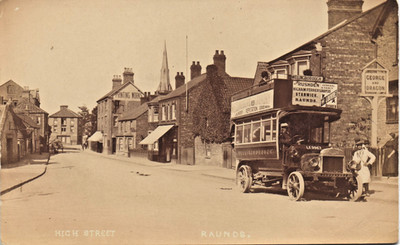 Raunds. High Street. Wellingborough Bus at George & Dragon by GW ...