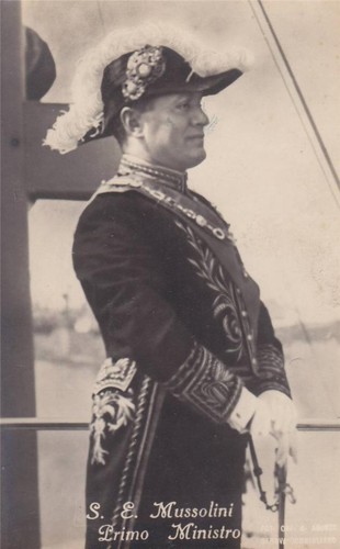 A9550) BENITO MUSSOLINI IN DIVISA DA PRIMO MINISTRO. | eBay