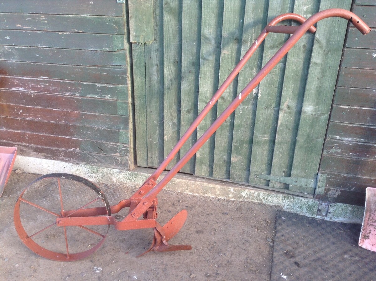 Manual Garden Plow | Fasci Garden