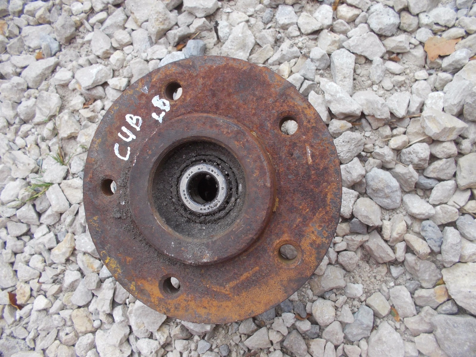 Farmall Cub Lo low Boy LB tractor pair of front wheel hubs hub 1 stud ...