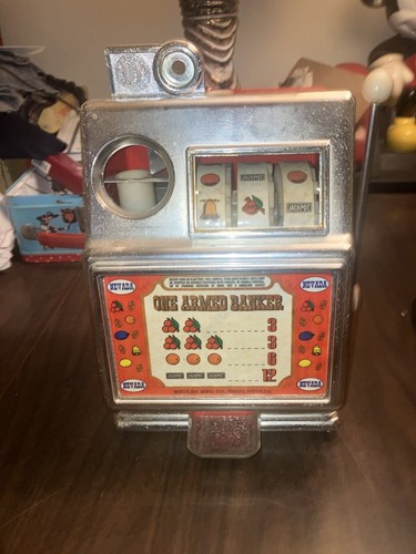 Vintage Medley One Armed Banker Slot Machine Toy Reno Nevada 10 Cent ...