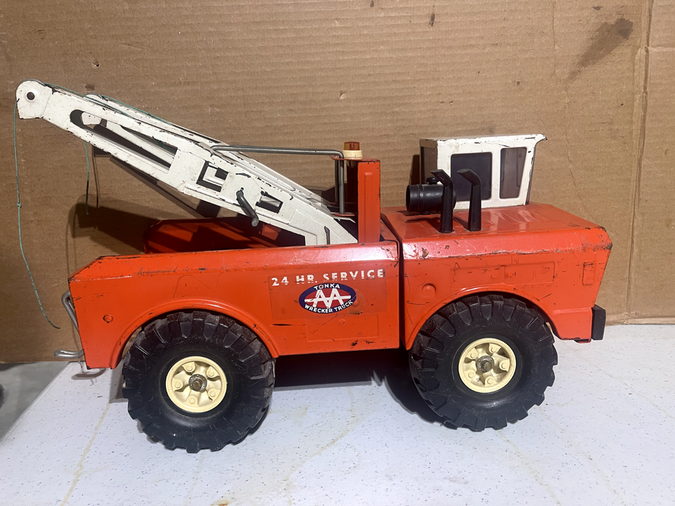 Vintage classic Orange Mighty Tonka Tow Truck Double Boom Wrecker c1973 ...
