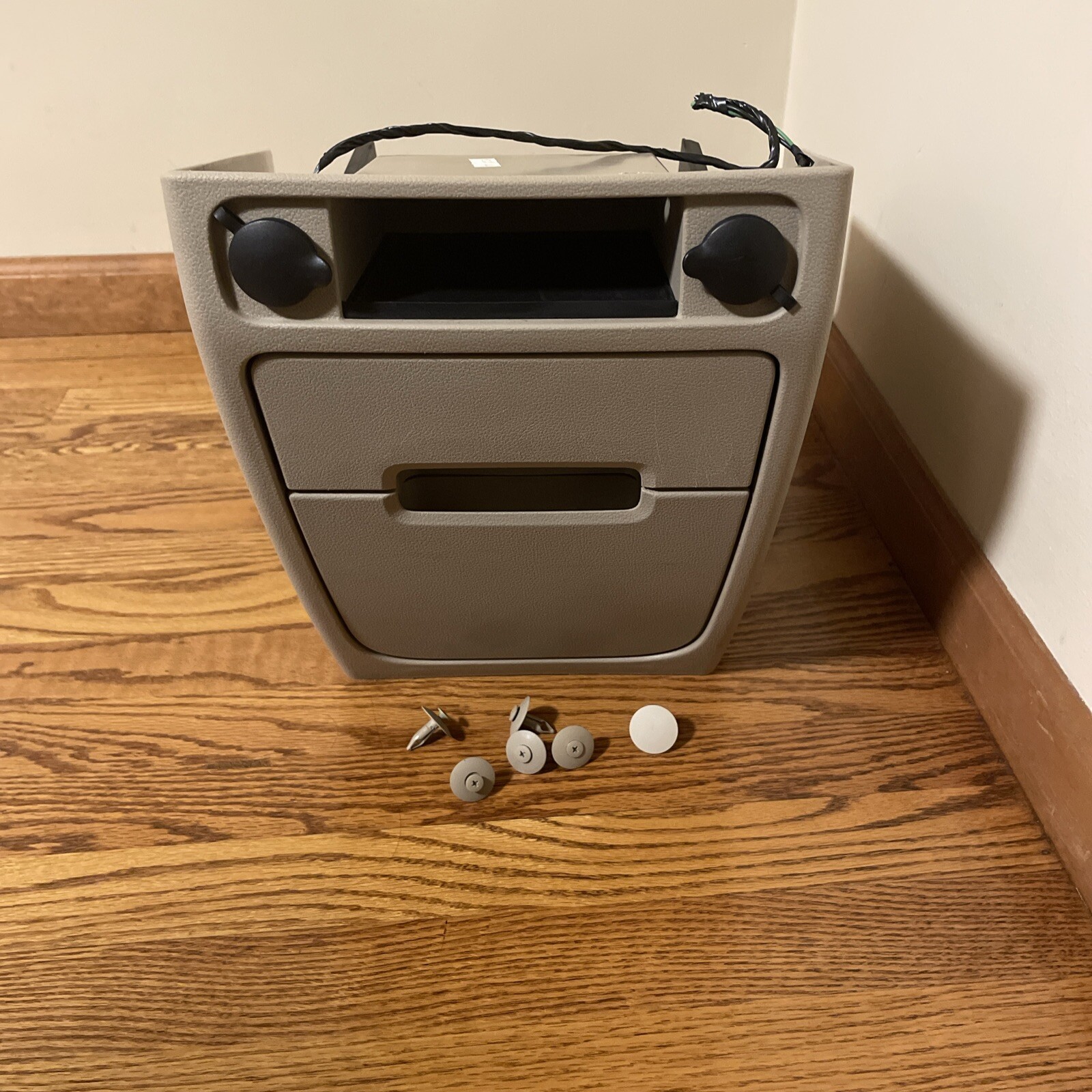 Tan 2004-2007 Ford Freestar Mercury Monterey Front Dash Cupholder Panel ...