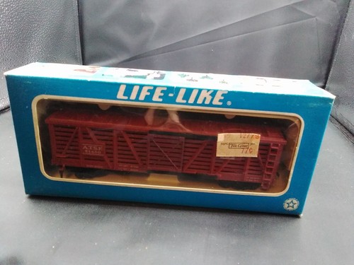 Life-Like HO Santa Cattle Car ATSF # 51450 Model Freight Rail Car Blue ...