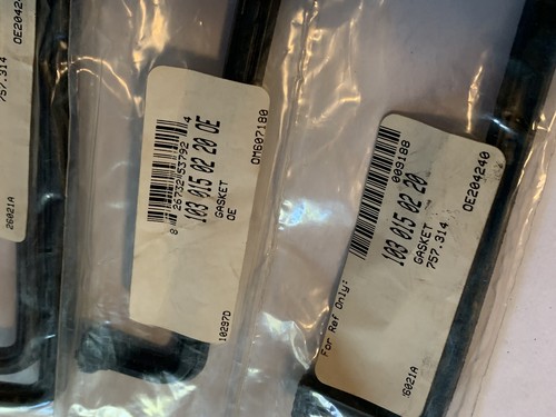 NOS Lot of 4 Mercedes W124 W126 190E Engine Timing Chain Case Gasket ...