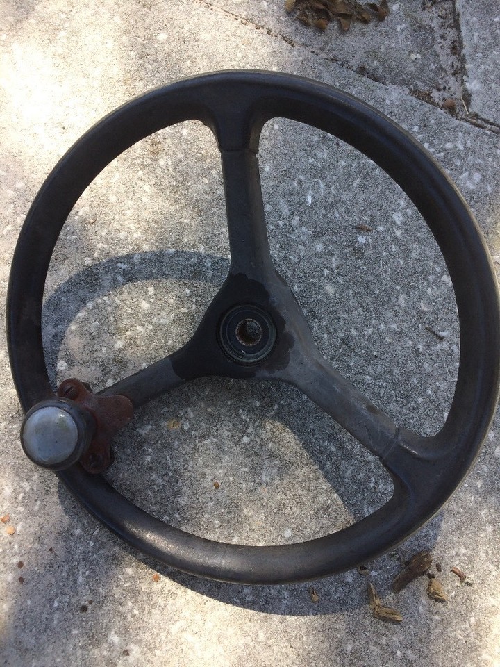 JOHN DEERE F710 STEERING WHEEL With Spinning Knob OEM | eBay