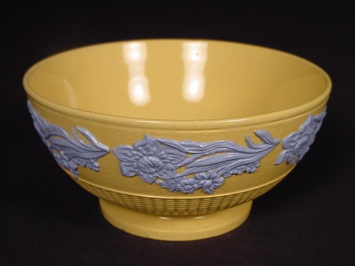 RARE EARLY 1800s TEA BOWL with APPLIED BLUE FLOWERS YELLOW WARE MINT | eBay