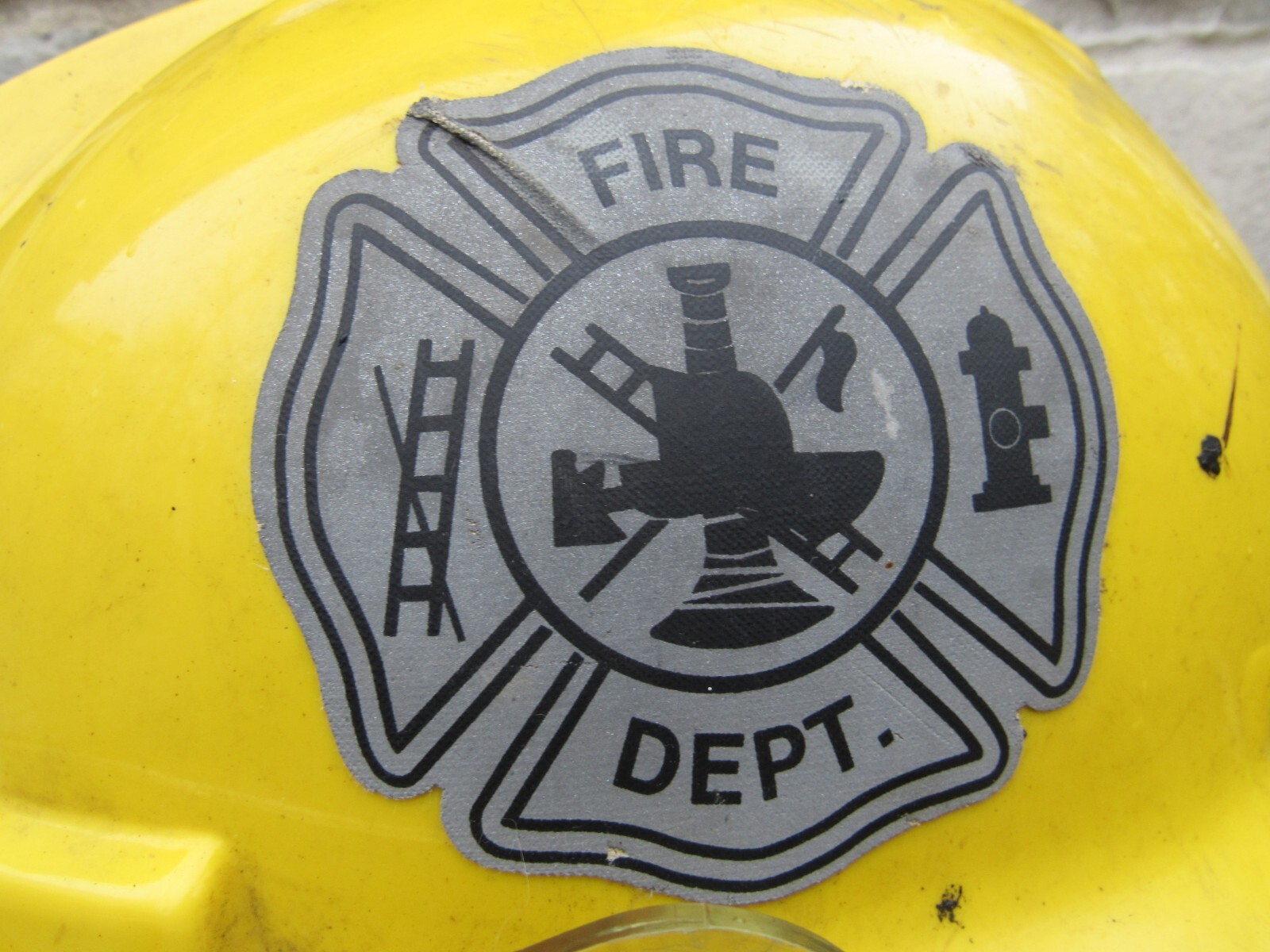 vintage fire fighter helmet shield YELLOW hat BULLARD FH2100 Ohio | eBay