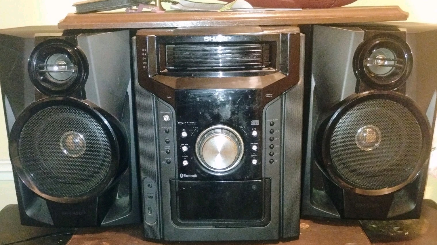 Sharp CD-BH950 240W 5-Disc Mini Shelf Speaker System - EUC See Photos ...