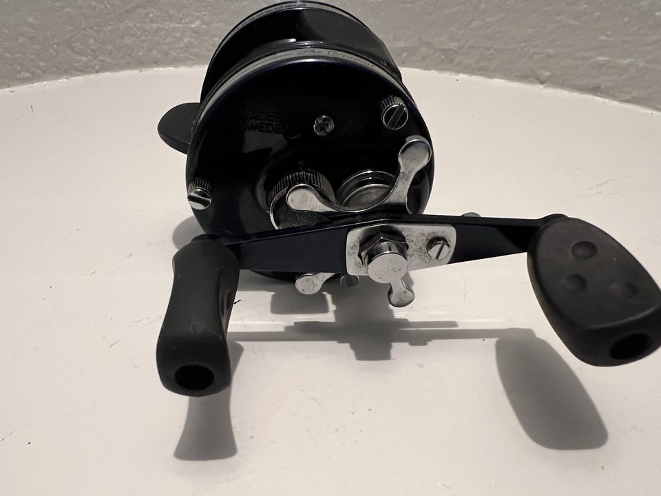 Abu Garcia C4 - 4600C4 High Speed Ambassadeur Blue-Fast Cast Round Reel ...