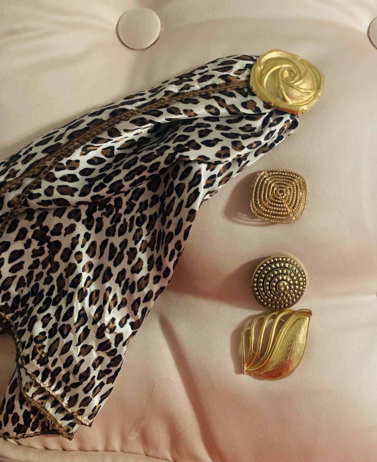 4 Scarf Ring Clips: Perfect for T-shirts too! | eBay