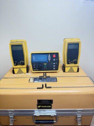 Topcon System Five 9256 Paver Control + Topcon 9140 Sonic Tracker ...