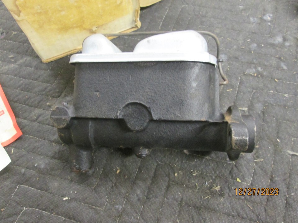 NORS Bendix Brake Master Cylinder 69 - 71 Ford 2227111 ** FREE SHIPPING ...