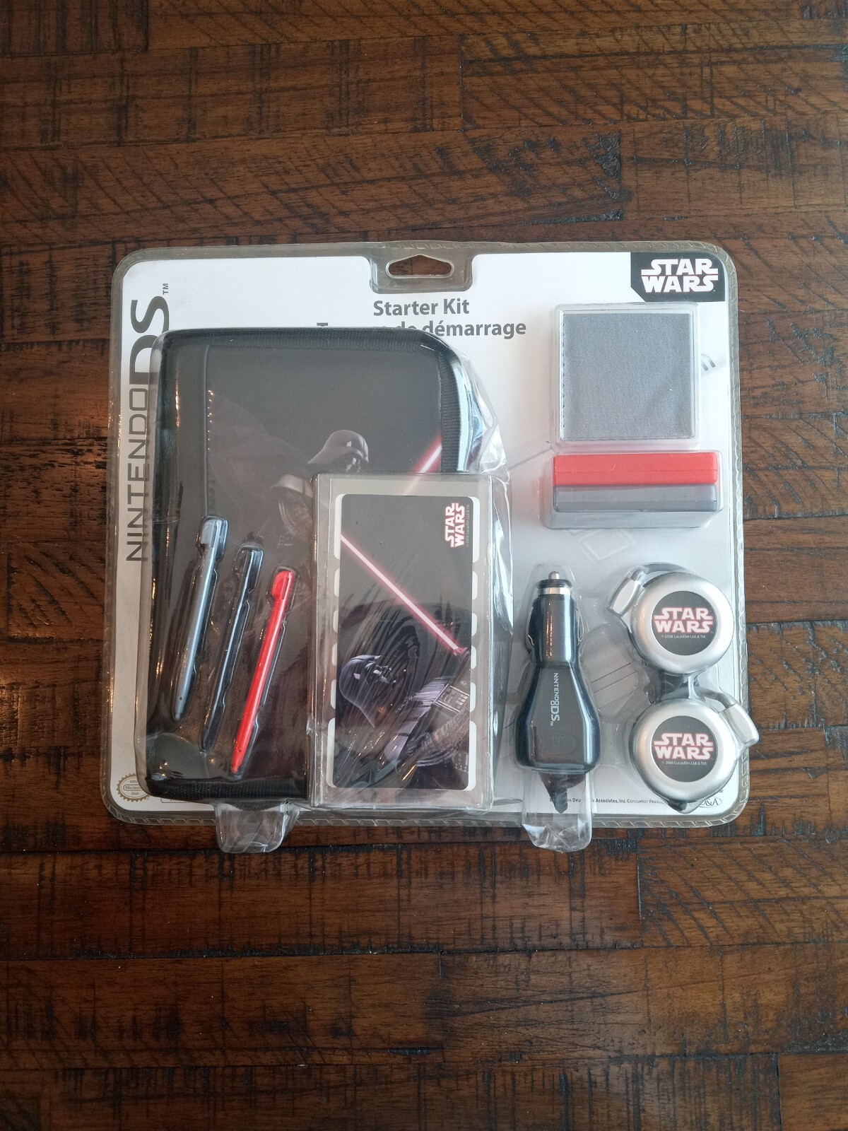 OFFICIAL NINTENDO DS STARTER KIT/STAR WARS/DARTH VADER/BRAND NEW/SUPER ...