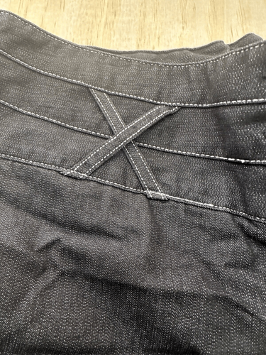 Robert Louis New York London Paris women's capri black size 14W Cropped ...