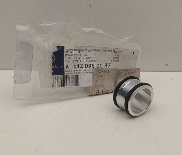 Genuine Mercedes-Benz Om642 Engine Intake Connection With Seal Rings ...