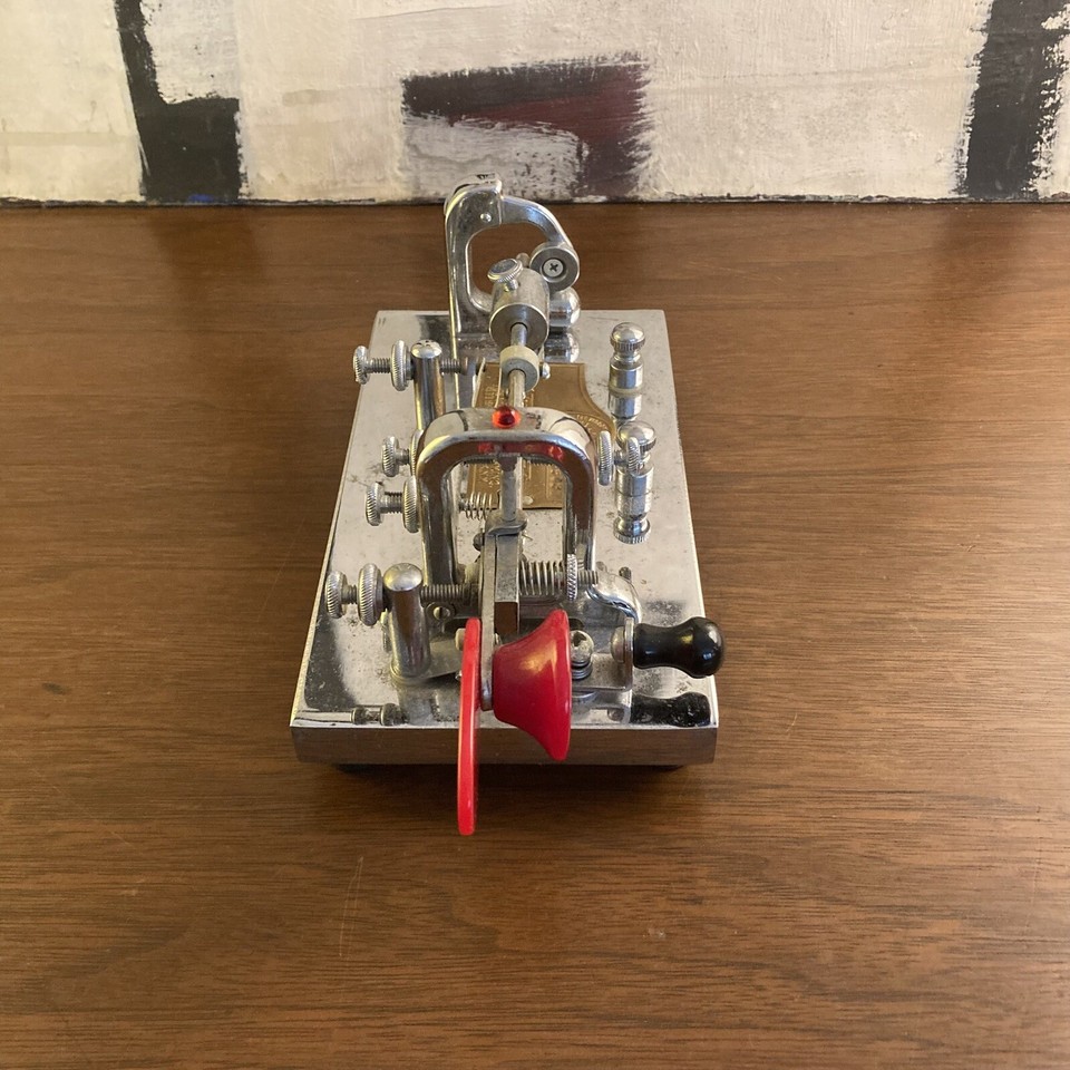 VINTAGE VIBROPLEX ORIGINAL DELUXE Bug Key W/Jewel movement & Chrome ...