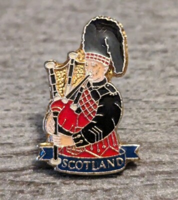Scotland United Kingdom Red & Black Bagpipe Player Gold-Tone Souvenir ...