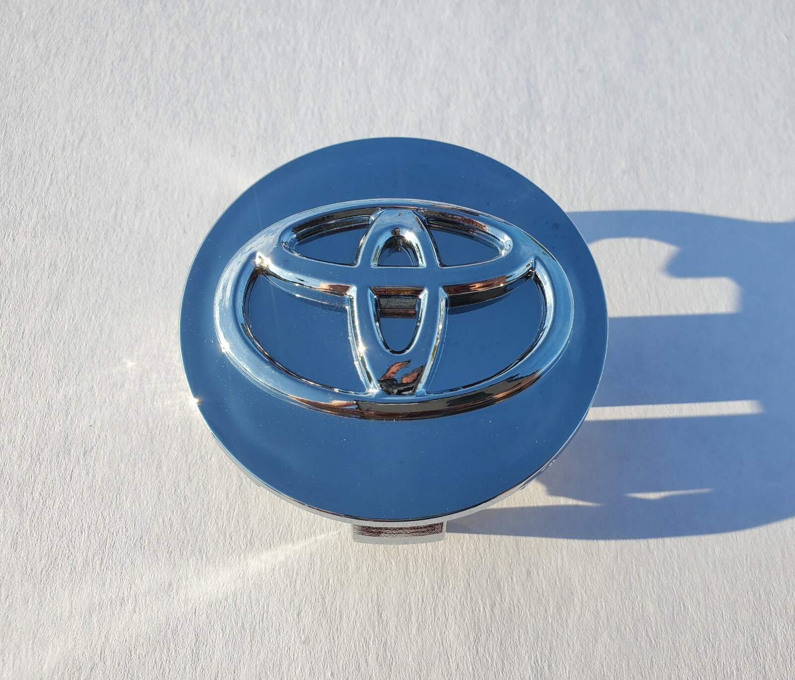 4x TOYOTA 62mm Wheel Center Caps, Camry Avalon RAV4 C-HR Prius Corolla ...