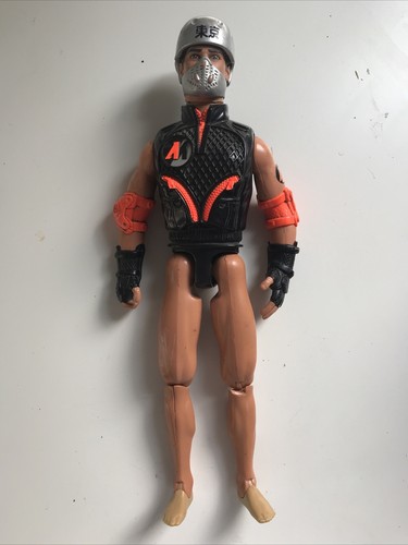 Vintage 2000 Hasbro In-Line Extreme Street Roller Skater Action Man ...
