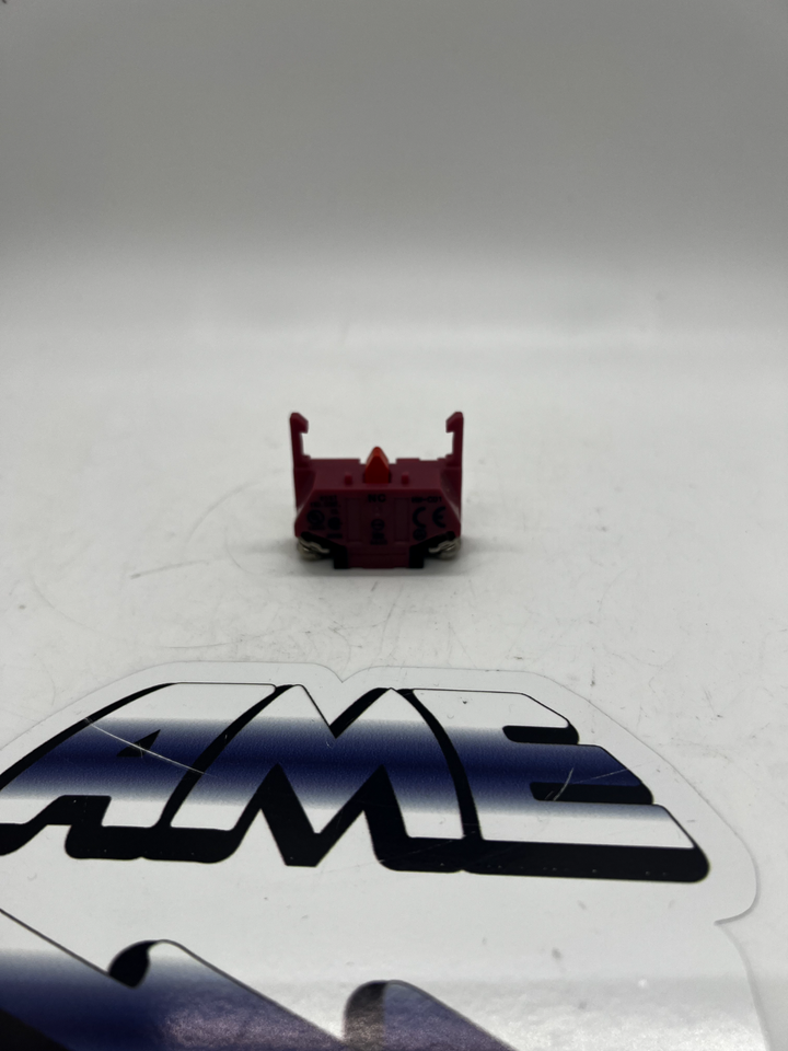 IDEC HW-C01 Contact Block (I-8) | eBay