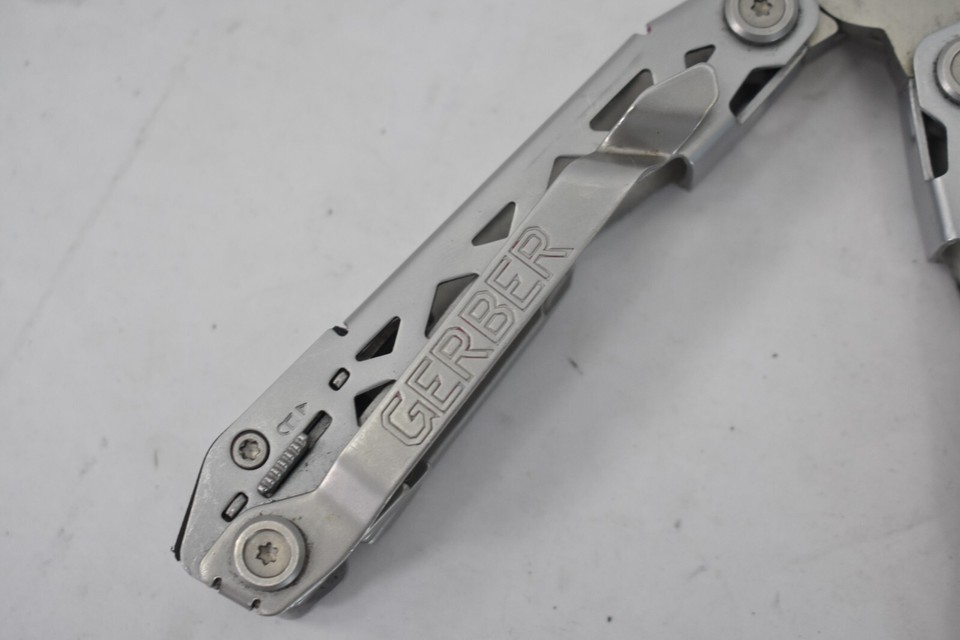 Gerber Gear 14 In 1 Multi Tool Knife Pliers Crimper Screwdriver ...