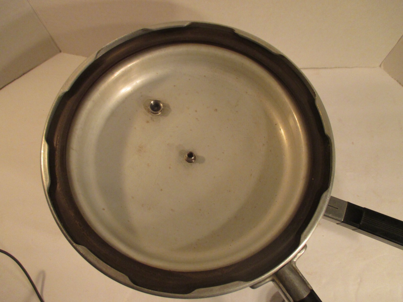 Vintage Mirro-Matic 4 quart Aluminum Pressure Cooker w/Locking Lid 394M ...