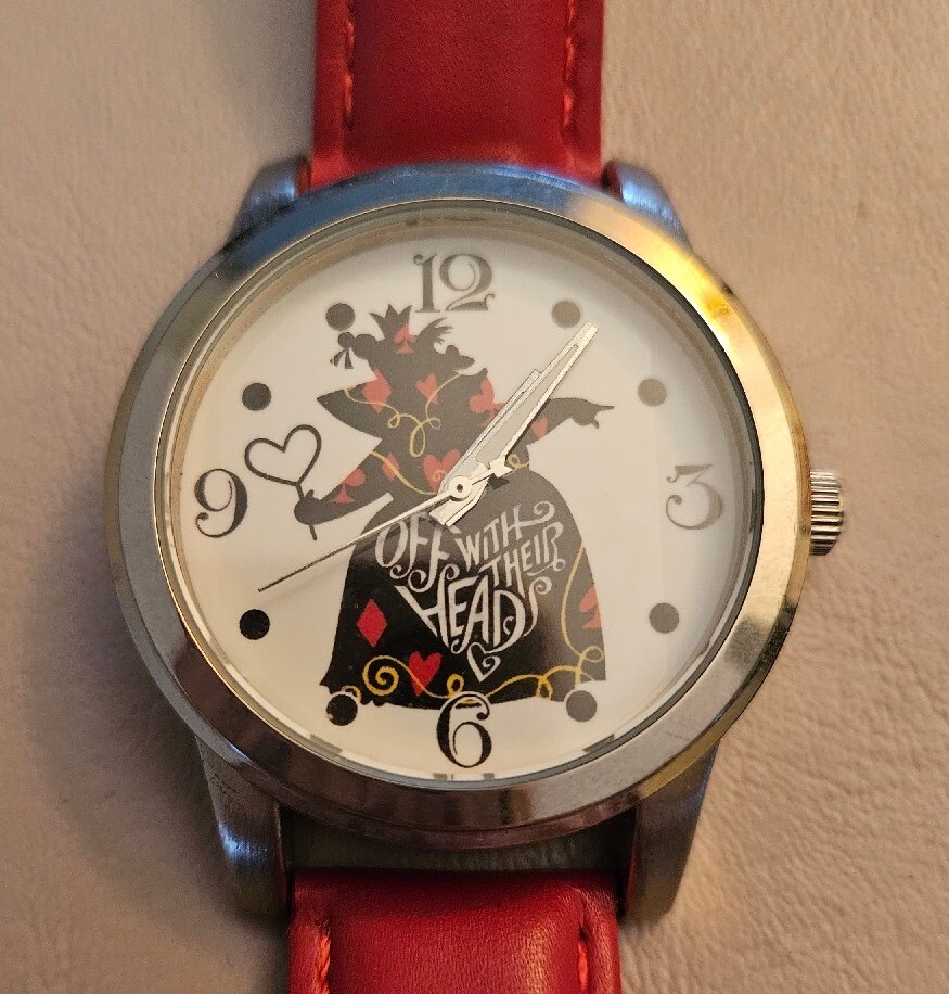 Disney Villian Queen Of Hearts Alice In Wonderland Wrist Watch Red ...