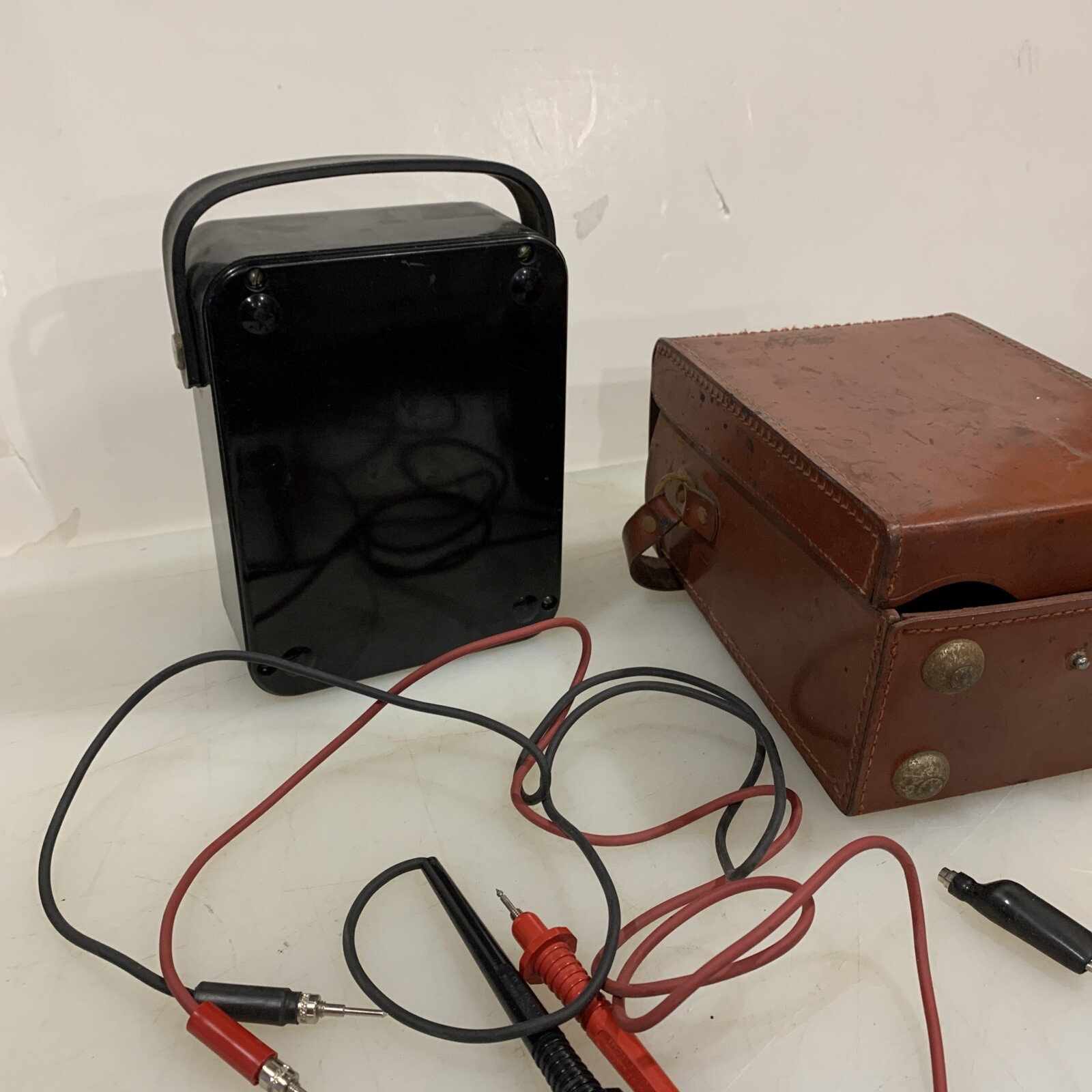 Simpson 260 Series ~ 8 Analog Multimeter + leather case & wires | eBay