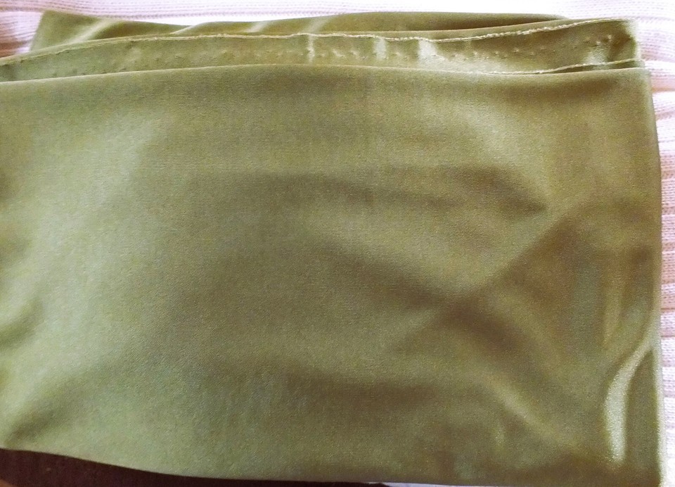 Stoffe -Meterware - Moos / Oliv Slinky Stretch 160 x 200 m | eBay.de