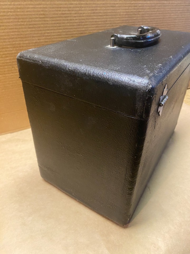 Vintage Original SINGER 221 FEATHERWEIGHT Sewing Machine CARRYING CASE ...
