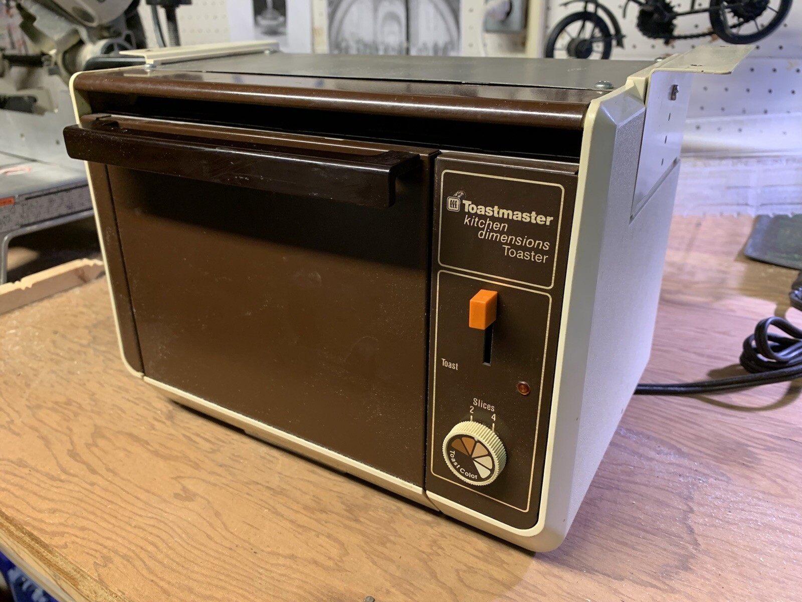 Vintage Toastmaster Kitchen Dimensions Under Cabinet 4 Slice Toaster ...