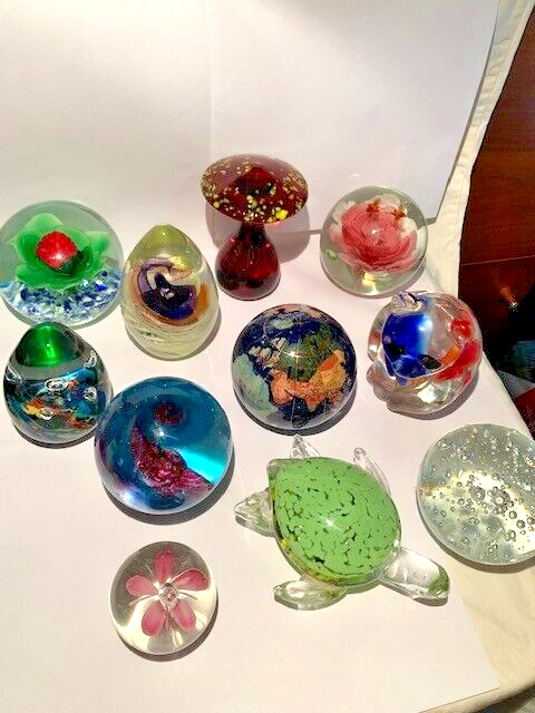 Beautiful Lot of 11 Unique Art Glass Paperweights Multicolor , Great ...