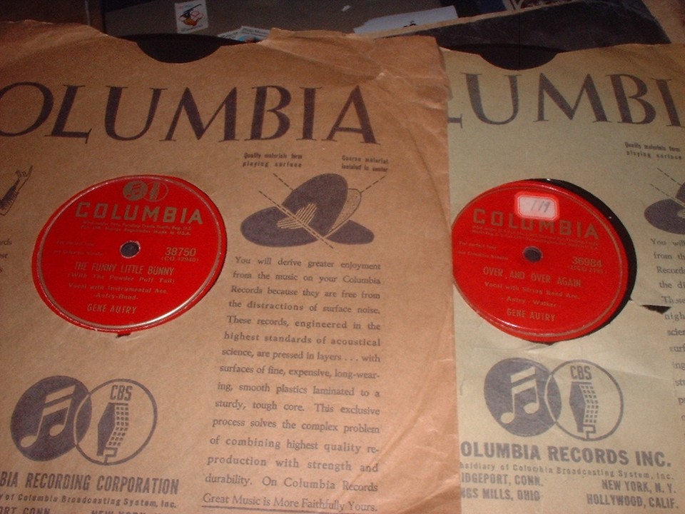78RPM 2 Columbia Gene Autry - Peter Cottontail / Wave to My Lady / Over ...