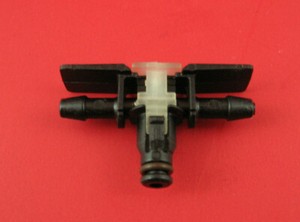 EcoDiesel 3.0L Diesel Fuel Injector Return Fitting "T" - Ram Grand ...