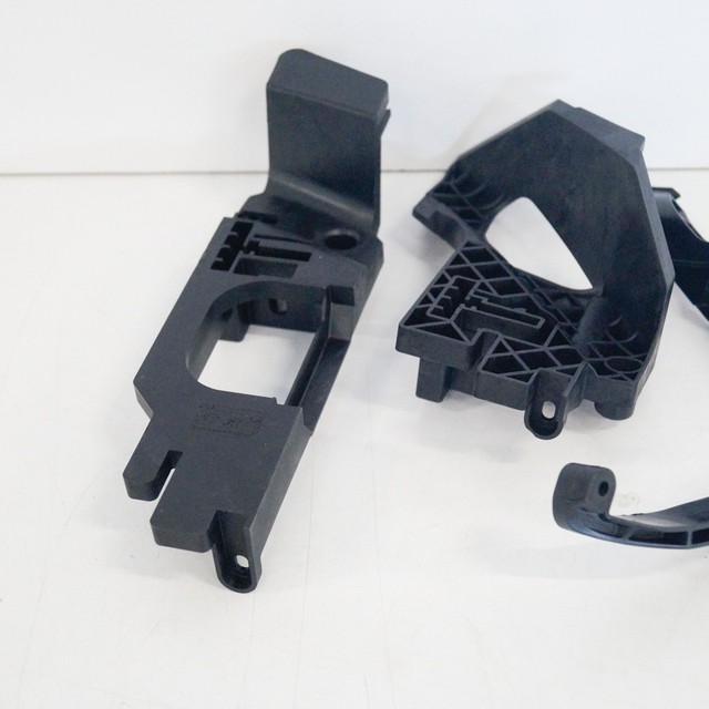 BMW X5 F15 X6 Right Set of Retainers for Headlight OEM 63117395524 ...