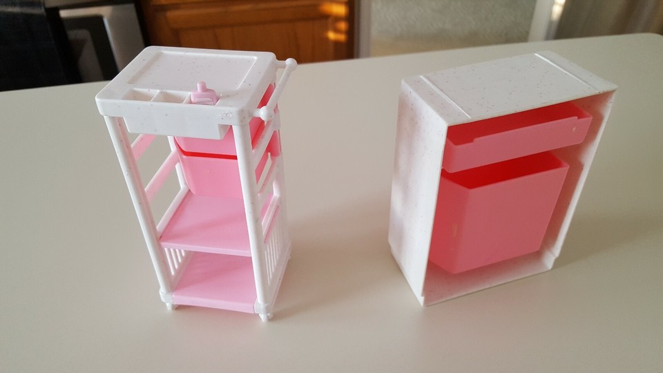 BARBIE TOY NURSERY CHANGING TABLE AND DRESSER | eBay