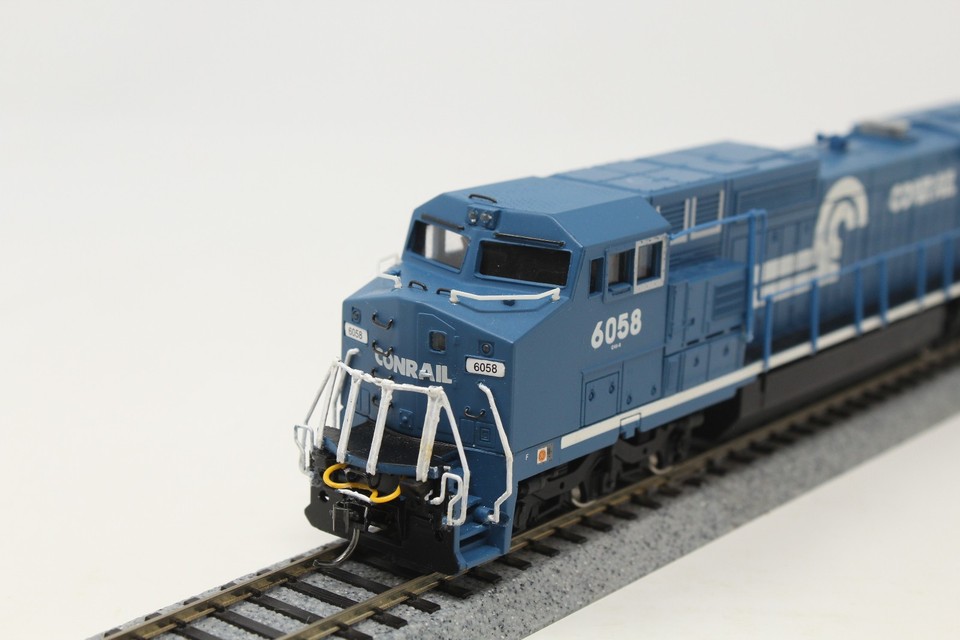 HO Bachmann Spectrum Dash 8-40CW Diesel Locomotive Conrail CR 6058 | eBay
