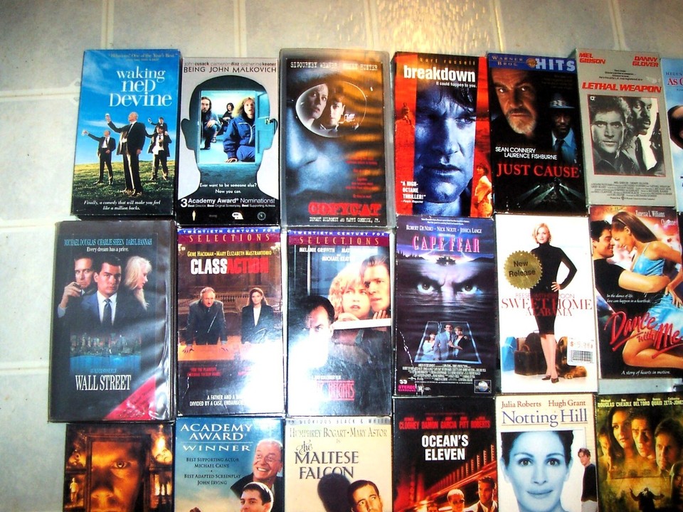 HUGE Lot 32 VHS MOVIE Tapes 70to90s Action Comedy Drama NICE Collection ...