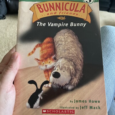 Bunnicula and Friends Ser.: The Vampire Bunny by James Howe (2005 ...