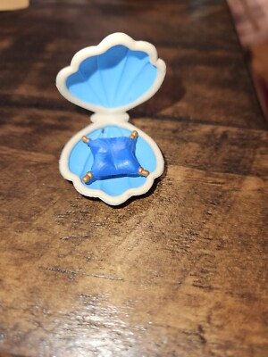 Disney Animators Collection Littles Advent Calendar 2017 Clam Shell ...