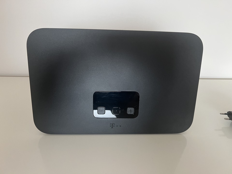 Telekom Speedport Smart 4 Typ A WLAN Router Schwarz Wi-Fi 6 Gigabit ...