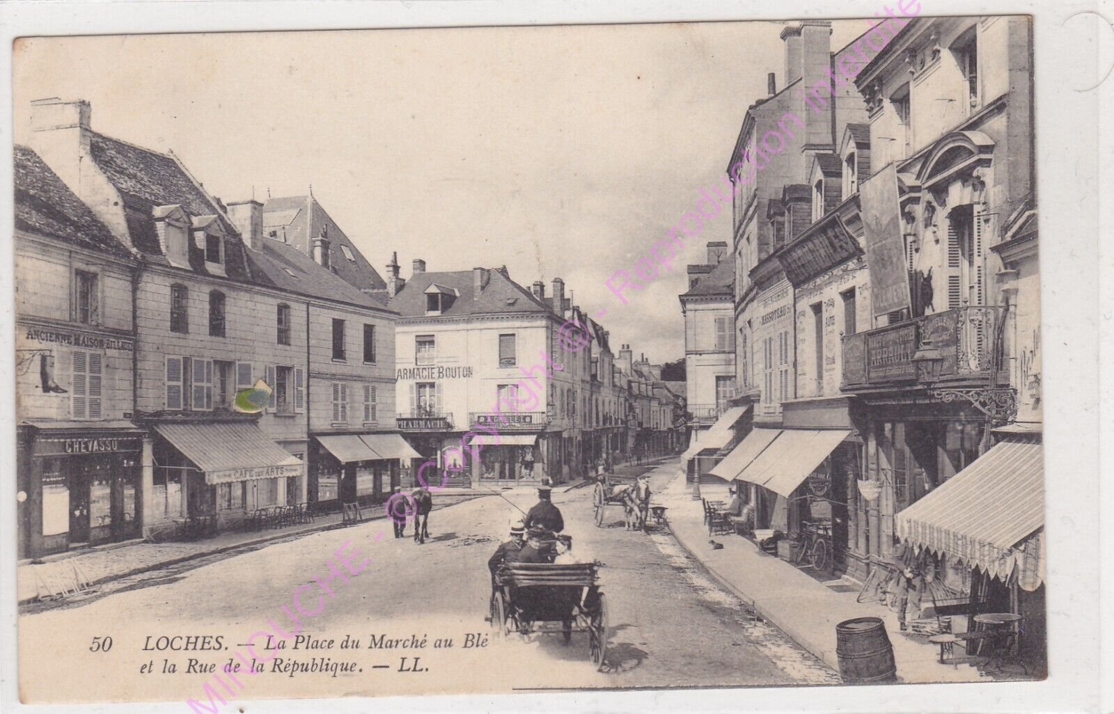 CPA 37600 LOCHES Place Du Marché Au Blé Rue De La République Commerces ...